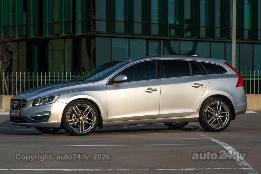Pelēks Volvo V60 2014 Tallina, ar dzinēja tilpumu 2.00 L un nobraukumu 262 tūkst. km par 8950 €, foto 8 vietnē AUTOMOTO.COM.LV