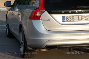 Pelēks Volvo V60 2014 Tallina, ar dzinēja tilpumu 2.00 L un nobraukumu 262 tūkst. km par 8950 €, foto 14 vietnē AUTOMOTO.COM.LV