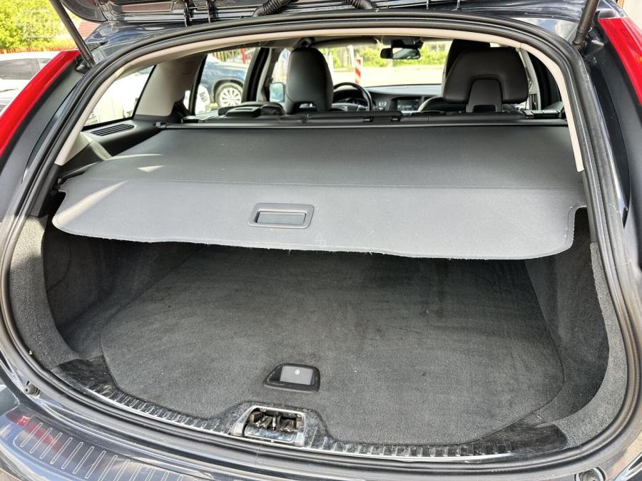 Pelēks Volvo V60 2014 Pabradė, ar dzinēja tilpumu 2.40 L un nobraukumu 246 tūkst. km par 8250 €, foto 11 vietnē AUTOMOTO.COM.LV