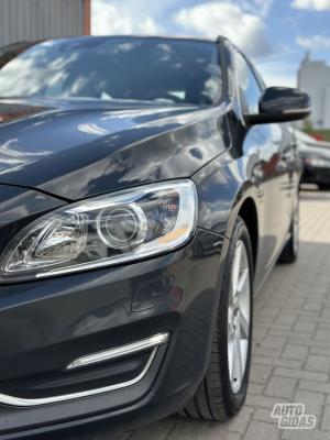 Pelēks Volvo V60 2014 Pabradė, ar dzinēja tilpumu 2.40 L un nobraukumu 246 tūkst. km par 8250 €, foto 18 vietnē AUTOMOTO.COM.LV