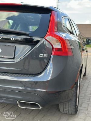 Pelēks Volvo V60 2014 Pabradė, ar dzinēja tilpumu 2.40 L un nobraukumu 246 tūkst. km par 8250 €, foto 19 vietnē AUTOMOTO.COM.LV