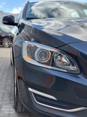 Pelēks Volvo V60 2014 Pabradė, ar dzinēja tilpumu 2.40 L un nobraukumu 246 tūkst. km par 8250 €, foto 20 vietnē AUTOMOTO.COM.LV