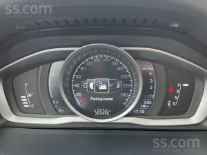 Pelēks Volvo V60 2014 Rīga, ar dzinēja tilpumu 2.40 L un nobraukumu 206 tūkst. km par 9990 €, foto 10 vietnē AUTOMOTO.COM.LV