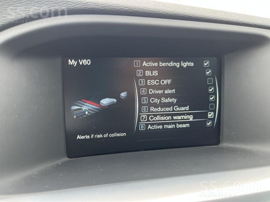 Pelēks Volvo V60 2014 Rīga, ar dzinēja tilpumu 2.40 L un nobraukumu 206 tūkst. km par 9990 €, foto 16 vietnē AUTOMOTO.COM.LV