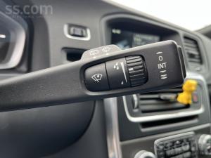 Pelēks Volvo V60 2014 Rīga, ar dzinēja tilpumu 2.40 L un nobraukumu 206 tūkst. km par 9990 €, foto 22 vietnē AUTOMOTO.COM.LV