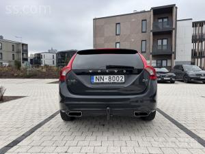 Pelēks Volvo V60 2014 Rīga, ar dzinēja tilpumu 2.00 L un nobraukumu 330 tūkst. km par 7800 €, foto 7 vietnē AUTOMOTO.COM.LV