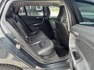 Pelēks Volvo V60 2014 Rīga, ar dzinēja tilpumu 2.00 L un nobraukumu 330 tūkst. km par 7800 €, foto 9 vietnē AUTOMOTO.COM.LV