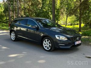 Grey Volvo V60 2014 in Riga, with an engine capacity of 1.60 L and mileage of 0 thousand km for 4599 €, photo 8 on AUTOMOTO.COM.LV