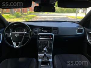 Grey Volvo V60 2014 in Riga, with an engine capacity of 1.60 L and mileage of 0 thousand km for 4599 €, photo 11 on AUTOMOTO.COM.LV