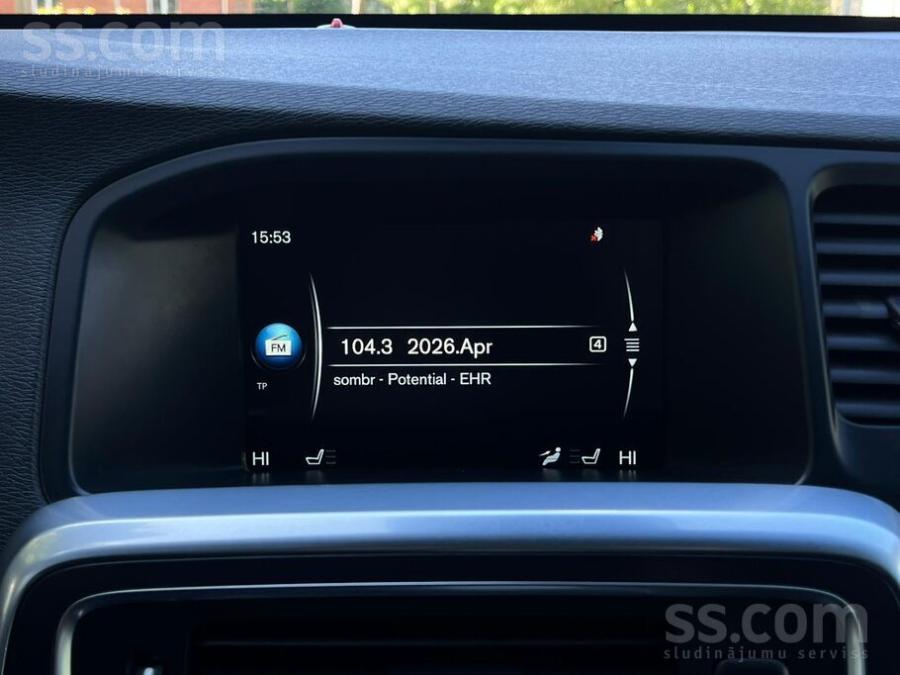 Grey Volvo V60 2014 in Riga, with an engine capacity of 1.60 L and mileage of 0 thousand km for 4599 €, photo 18 on AUTOMOTO.COM.LV