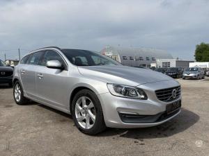 Grey Volvo V60 2014 in Radviliskis, with an engine capacity of 1.98 L and mileage of 142 thousand km for 7750 €, photo 3 on AUTOMOTO.COM.LV