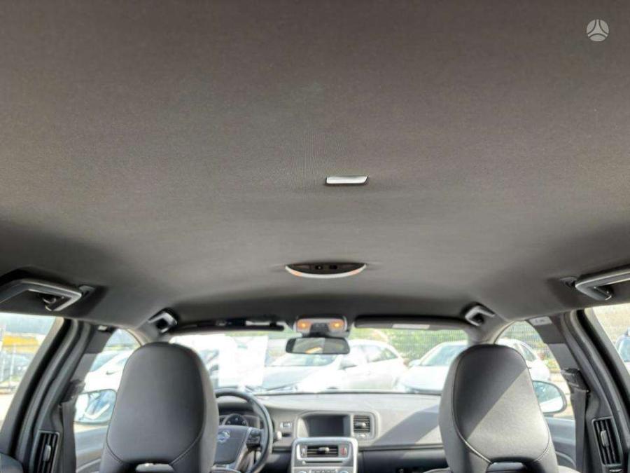 Grey Volvo V60 2014 in Radviliskis, with an engine capacity of 1.98 L and mileage of 142 thousand km for 7750 €, photo 14 on AUTOMOTO.COM.LV