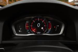 Серый Вольво B60 2014 в Елгава, объемом двигателя 2.40 л и пробегом 156 тыс. км за 12900 €, фото 10 на AUTOMOTO.COM.LV