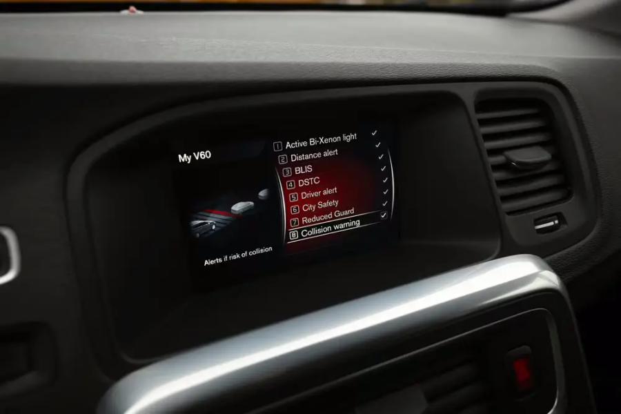 Серый Вольво B60 2014 в Елгава, объемом двигателя 2.40 л и пробегом 156 тыс. км за 12900 €, фото 21 на AUTOMOTO.COM.LV