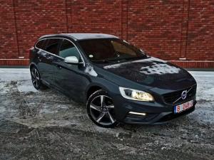 Grey Volvo V60 2014 in Riga, with an engine capacity of 2.00 L and mileage of 220 thousand km for 13100 €, photo 4 on AUTOMOTO.COM.LV
