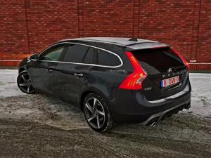 Grey Volvo V60 2014 in Riga, with an engine capacity of 2.00 L and mileage of 220 thousand km for 13100 €, photo 5 on AUTOMOTO.COM.LV