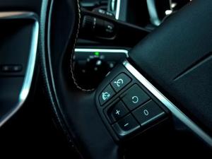 Grey Volvo V60 2014 in Riga, with an engine capacity of 2.00 L and mileage of 220 thousand km for 13100 €, photo 19 on AUTOMOTO.COM.LV