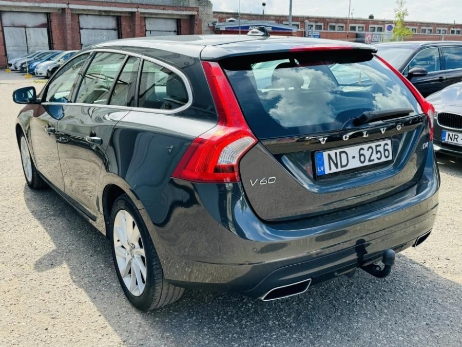 Grey Volvo V60 2014 in Riga, with an engine capacity of 2.00 L and mileage of 280 thousand km for 6999 €, photo 18 on AUTOMOTO.COM.LV