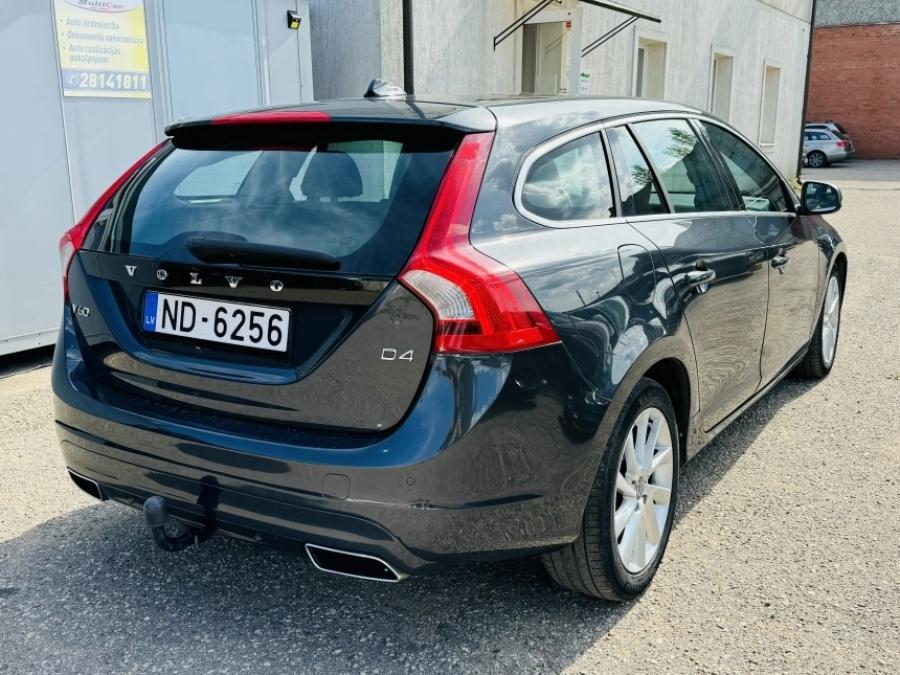 Grey Volvo V60 2014 in Riga, with an engine capacity of 2.00 L and mileage of 280 thousand km for 6999 €, photo 19 on AUTOMOTO.COM.LV