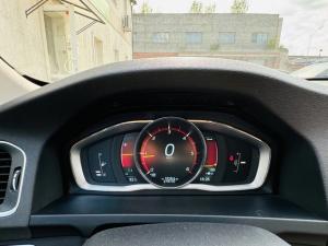 Grey Volvo V60 2014 in Riga, with an engine capacity of 2.00 L and mileage of 280 thousand km for 6999 €, photo 24 on AUTOMOTO.COM.LV