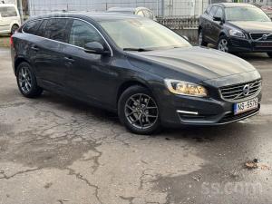 Grey Volvo V60 2014 in Riga, with an engine capacity of 2.40 L and mileage of 162 thousand km for 9450 €, photo 5 on AUTOMOTO.COM.LV