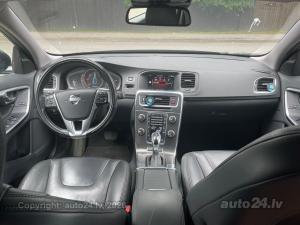 Серый Вольво B60 2014 в Таллин, объемом двигателя 2.40 л и пробегом 280 тыс. км за 6999 €, фото 10 на AUTOMOTO.COM.LV
