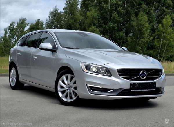 Grey Volvo V60 2014 in Taurage, with an engine capacity of 1.98 L and mileage of 296 thousand km for 5500 €, photo 3 on AUTOMOTO.COM.LV