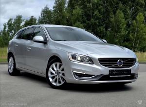 Pelēks Volvo V60 2014 Tauragė, ar dzinēja tilpumu 1.98 L un nobraukumu 296 tūkst. km par 5500 €, foto 4 vietnē AUTOMOTO.COM.LV