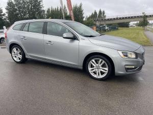 Pelēks Volvo V60 2014 Kauņa, ar dzinēja tilpumu 2.40 L un nobraukumu 280 tūkst. km par 5950 €, foto 7 vietnē AUTOMOTO.COM.LV