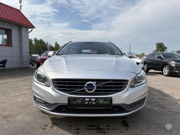 Pelēks Volvo V60 2014 Radviliškis, ar dzinēja tilpumu 1.98 L un nobraukumu 142 tūkst. km par 7750 €, foto 5 vietnē AUTOMOTO.COM.LV