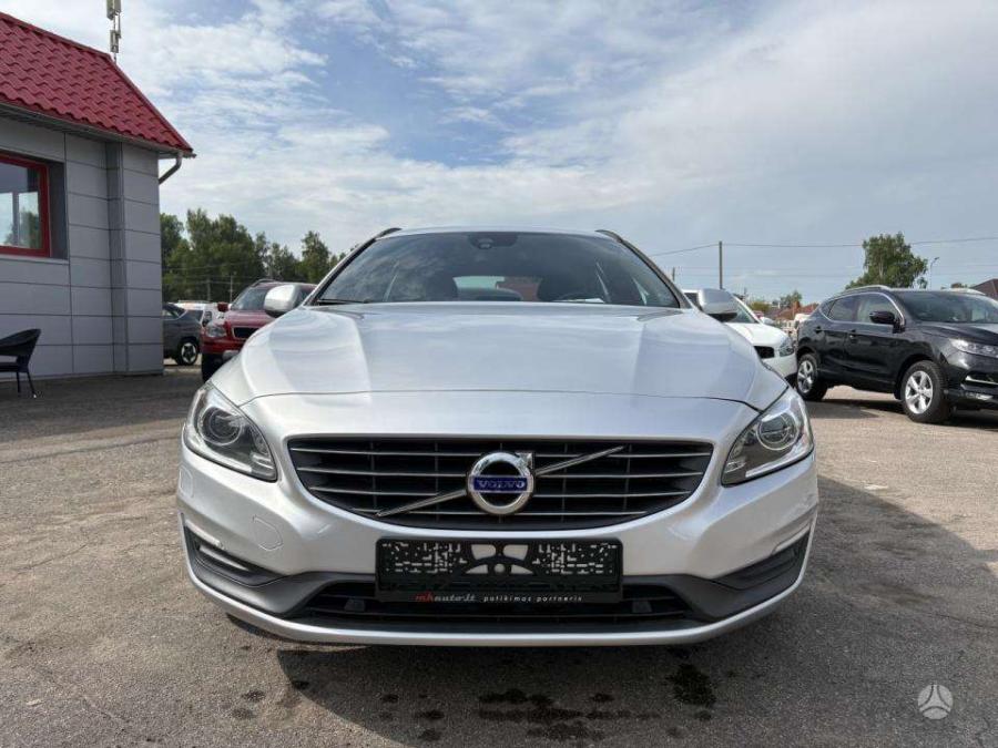 Серый Вольво B60 2014 в Радвилишкис, объемом двигателя 1.98 л и пробегом 142 тыс. км за 7750 €, фото 6 на AUTOMOTO.COM.LV
