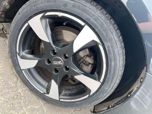 Grey Volvo V60 2014 in Vilnius, with an engine capacity of 1.98 L and mileage of 345 thousand km for 6400 €, photo 31 on AUTOMOTO.COM.LV