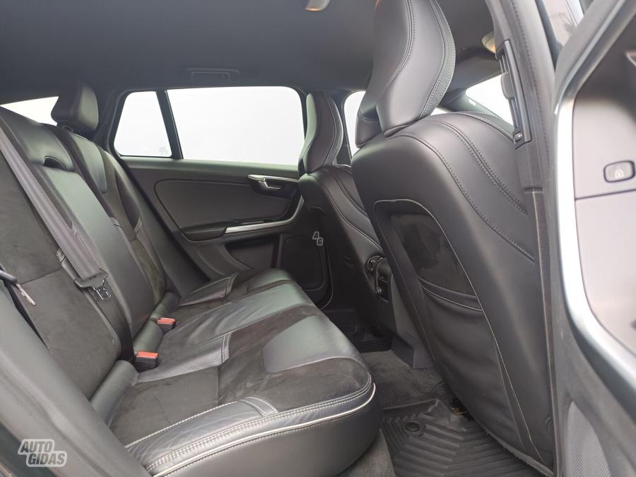 Grey Volvo V60 2014 in Siauliai, with an engine capacity of 2.00 L and mileage of 295 thousand km for 6750 €, photo 17 on AUTOMOTO.COM.LV