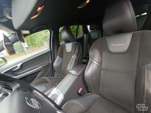 Grey Volvo V60 2014 in Siauliai, with an engine capacity of 2.00 L and mileage of 295 thousand km for 6750 €, photo 18 on AUTOMOTO.COM.LV