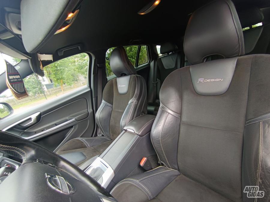 Grey Volvo V60 2014 in Siauliai, with an engine capacity of 2.00 L and mileage of 295 thousand km for 6750 €, photo 18 on AUTOMOTO.COM.LV