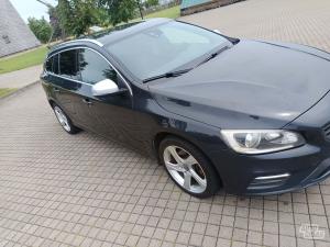 Grey Volvo V60 2014 in Siauliai, with an engine capacity of 2.00 L and mileage of 295 thousand km for 6750 €, photo 11 on AUTOMOTO.COM.LV