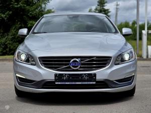 Grey Volvo V60 2014 in Taurage, with an engine capacity of 1.97 L and mileage of 296 thousand km for 5500 €, photo 3 on AUTOMOTO.COM.LV