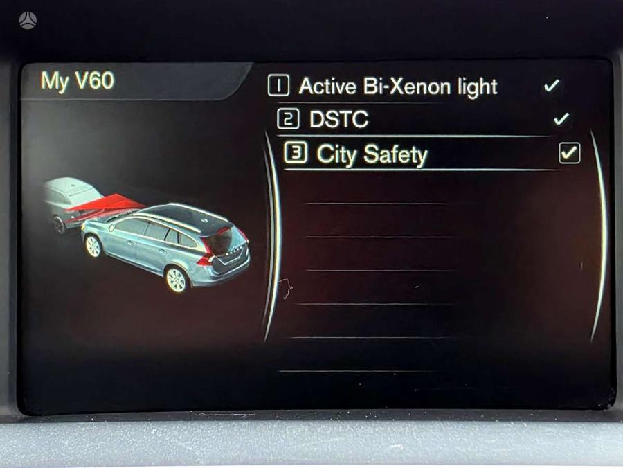 Grey Volvo V60 2014 in Taurage, with an engine capacity of 1.97 L and mileage of 296 thousand km for 5500 €, photo 24 on AUTOMOTO.COM.LV