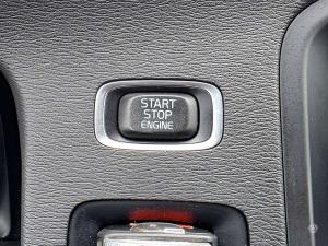 Grey Volvo V60 2014 in Taurage, with an engine capacity of 1.97 L and mileage of 296 thousand km for 5500 €, photo 38 on AUTOMOTO.COM.LV