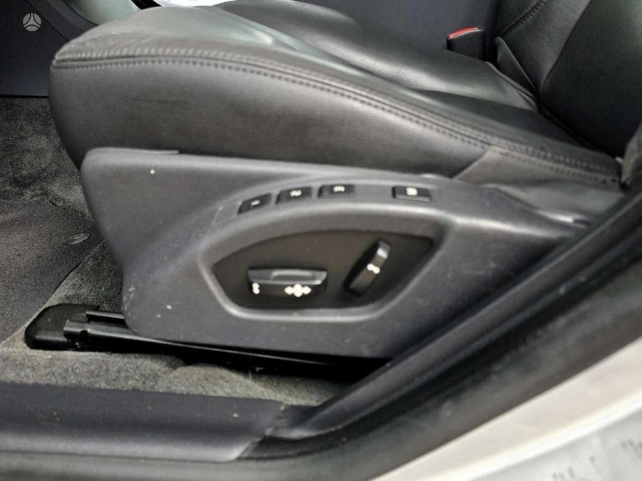 Grey Volvo V60 2014 in Taurage, with an engine capacity of 1.97 L and mileage of 296 thousand km for 5500 €, photo 40 on AUTOMOTO.COM.LV