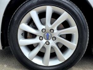 Grey Volvo V60 2014 in Taurage, with an engine capacity of 1.97 L and mileage of 296 thousand km for 5500 €, photo 42 on AUTOMOTO.COM.LV