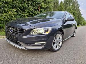 Grey Volvo V60 2014 in Vilnius, with an engine capacity of 2.40 L and mileage of 242 thousand km for 8900 €, photo  on AUTOMOTO.COM.LV