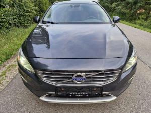 Grey Volvo V60 2014 in Vilnius, with an engine capacity of 2.40 L and mileage of 242 thousand km for 8900 €, photo 10 on AUTOMOTO.COM.LV