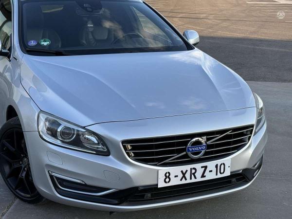 Серый Вольво B60 2014 в Каунас, объемом двигателя 2.40 л и пробегом 335 тыс. км за 6250 €, фото 2 на AUTOMOTO.COM.LV