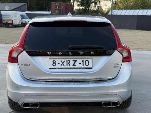Pelēks Volvo V60 2014 Kauņa, ar dzinēja tilpumu 2.40 L un nobraukumu 335 tūkst. km par 6250 €, foto 9 vietnē AUTOMOTO.COM.LV