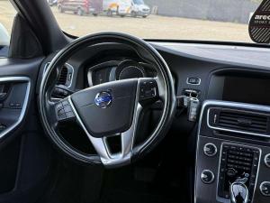 Pelēks Volvo V60 2014 Kauņa, ar dzinēja tilpumu 2.40 L un nobraukumu 335 tūkst. km par 6250 €, foto 15 vietnē AUTOMOTO.COM.LV