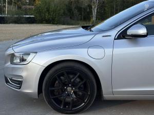 Pelēks Volvo V60 2014 Kauņa, ar dzinēja tilpumu 2.40 L un nobraukumu 335 tūkst. km par 6250 €, foto 29 vietnē AUTOMOTO.COM.LV