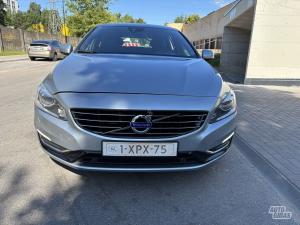 Grey Volvo V60 2014 in Vilnius, with an engine capacity of 2.40 L and mileage of 300 thousand km for 7500 €, photo  on AUTOMOTO.COM.LV