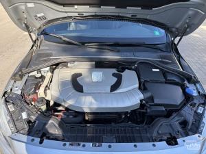 Grey Volvo V60 2014 in Vilnius, with an engine capacity of 2.40 L and mileage of 300 thousand km for 7500 €, photo 18 on AUTOMOTO.COM.LV