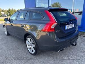Pelēks Volvo V60 2014 Paide, ar dzinēja tilpumu 2.00 L un nobraukumu 190 tūkst. km par 7690 €, foto 5 vietnē AUTOMOTO.COM.LV